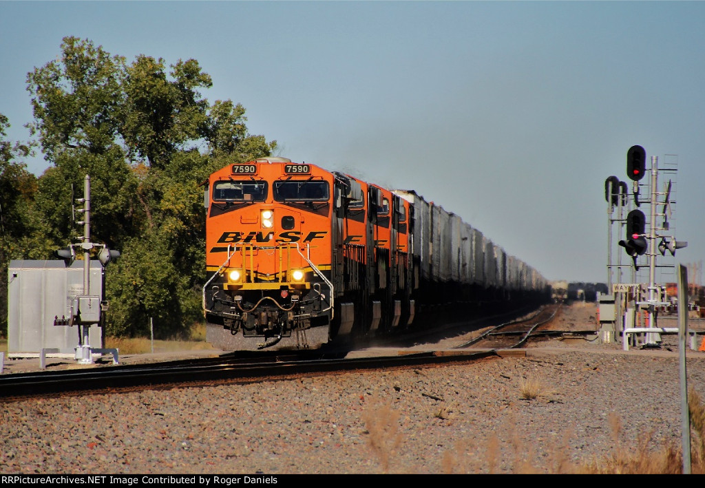 BNSF 7590